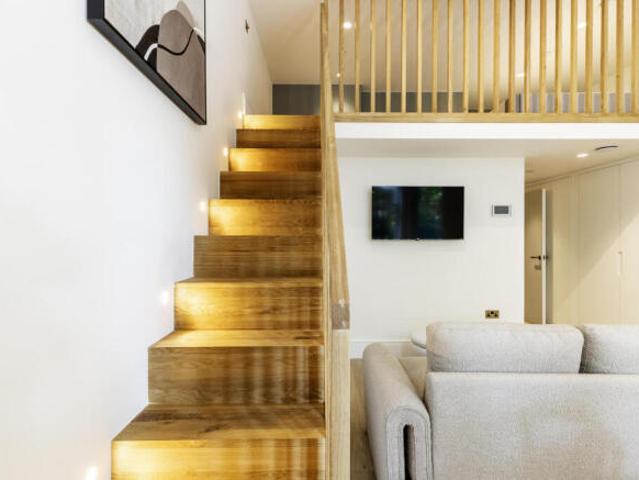 Studio flat for rent in Bramham Gardens, London, SW5