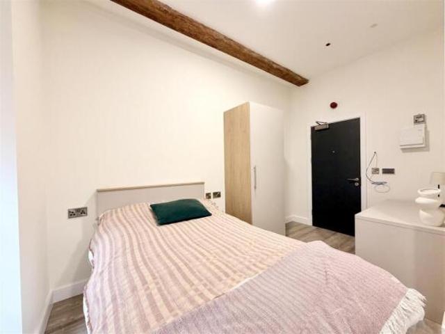 Studio flat for rent in 06, Oracle, Roden Street, NG3
