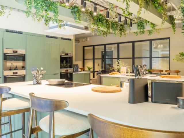 Studio flat for rent in Brand New Premium Studio in Central Guildford |, GU2