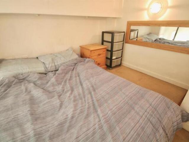 Studio flat for rent in Brecon House, Gunwharf Quays, Portsmouth, PO1