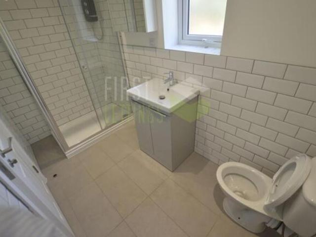 Studio flat for rent in Brentwood Road, Clarendon Park, LE2