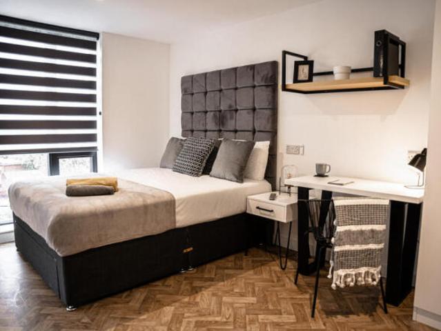 Studio flat for rent in Bridge Street Studios All inclusive Studio Apartments, B19