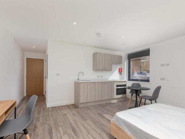 Studio Flat For Rent In Bristol