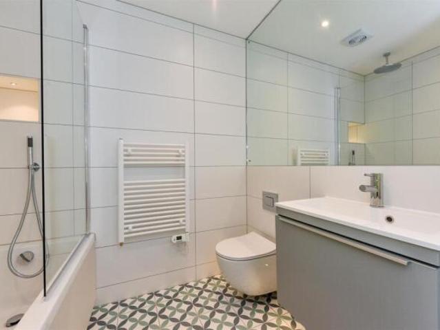 Studio flat for rent in Brunel House, The Hard, Portsmouth, PO1