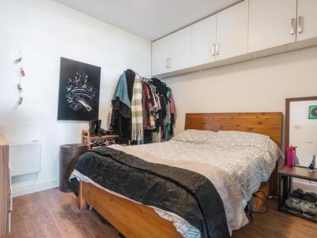 Studio flat for rent in Brunswick Terrace, Hove, BN3