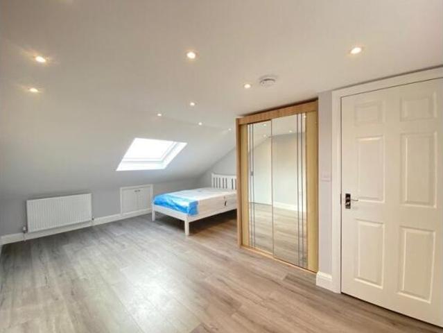 Studio flat for rent in Buchanan Gardens, Kensal Rise / Kensal Green, London, NW10