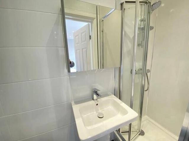 Studio flat for rent in Buchanan Gardens, Kensal Rise / Kensal Green, London, NW10