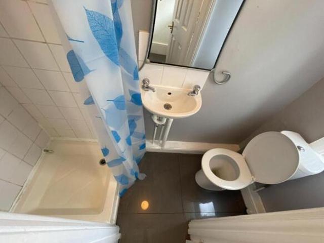 Studio flat for rent in Buckingham street, Brighton, BN1