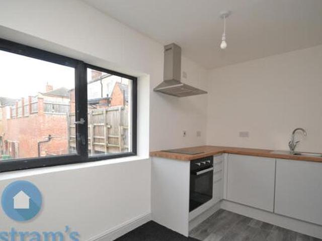 Studio Flat For Rent In Bulwer Road