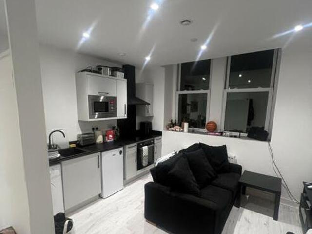 Studio Flat For Rent In Bury, Lancashire