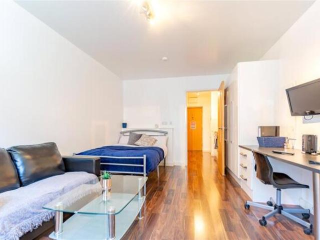 Studio flat for rent in Burns Street, Leicester, LE2