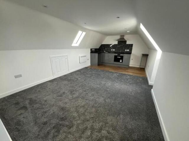 Studio flat for rent in Butterworth Street, Swindon, SN1