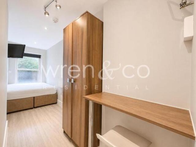 Studio flat for rent in Camden Road, N7 0HS, N7