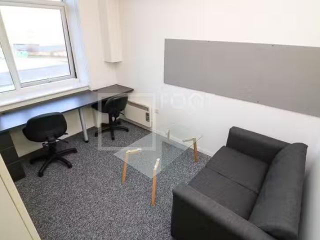 Studio flat for rent in Campus House, Electric, WIFI, Water In.