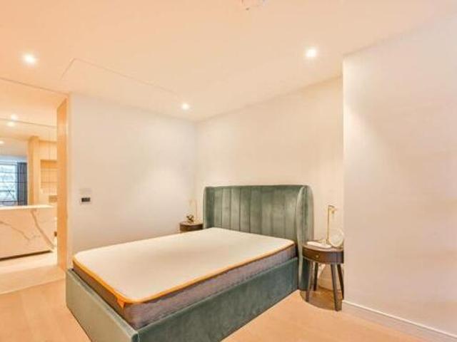Studio Flat For Rent In Canary Wharf, London