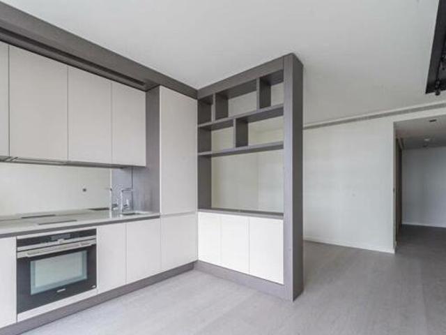 Studio Flat For Rent In Canary Wharf, London