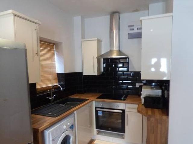 Studio flat for rent in Cairo Street Warrington Cheshire WA1