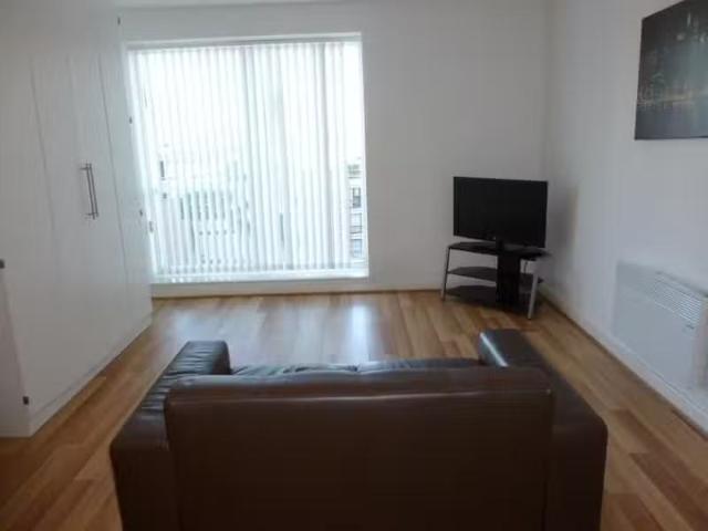 Studio flat for rent in Callisto, B16