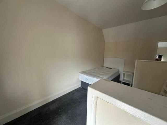 Studio flat for rent in Carholme Road, Lincoln, LN1