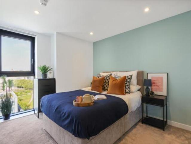 Studio flat for rent in Castle Park View, Castle Street, Bristol, BS2