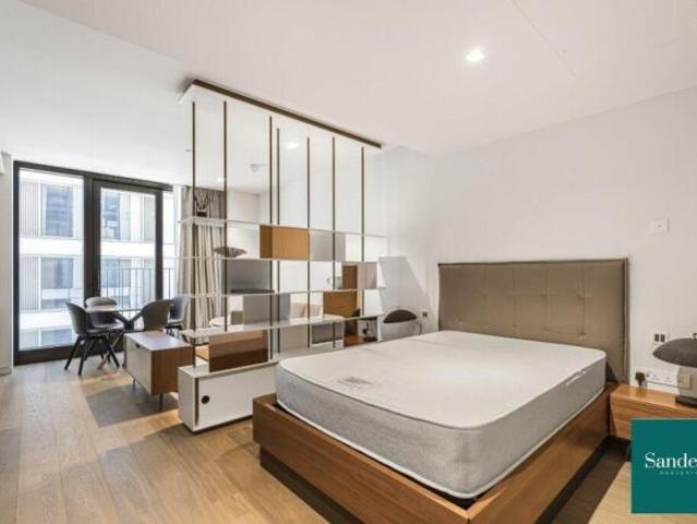 Studio flat for rent in Casson Square, London, SE1