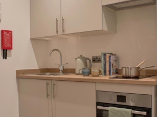 Studio flat for rent in Cave Street, Bristol, BS2