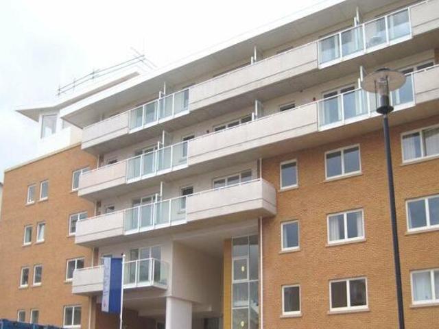 Studio Flat For Rent In Century Wharf, Cardiff