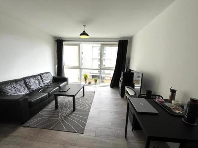 Studio flat for rent in Century Wharf, Cardiff Bay, Cardiff, CF10
