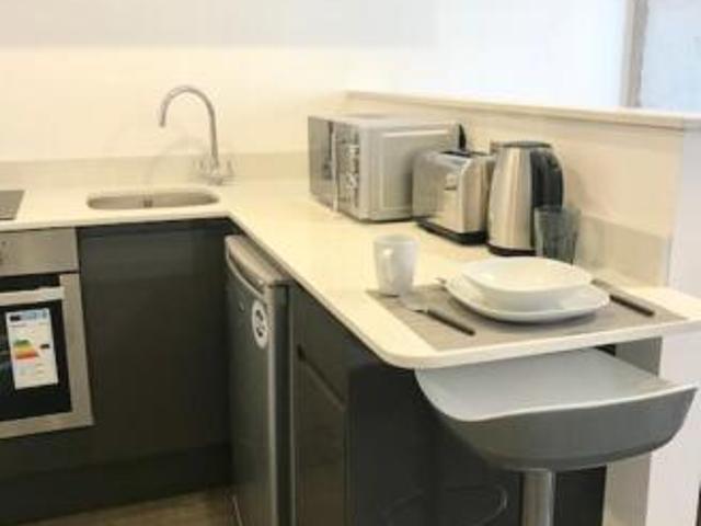 Studio flat for rent in Challenge Works, S1