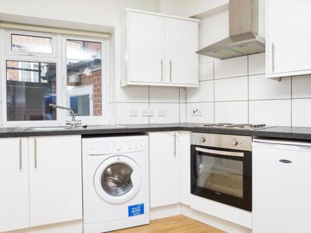 Studio flat for rent in Chapel Walk, Hendon, NW4
