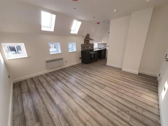 Studio flat for rent in Charles Street, Leicester, LE1