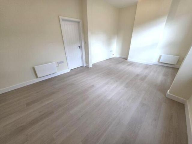 Studio flat for rent in Charlton Road, Kingswood, Bristol, BS15