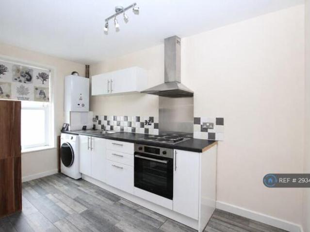 Studio flat for rent in Charlton Street, Maidstone, ME16