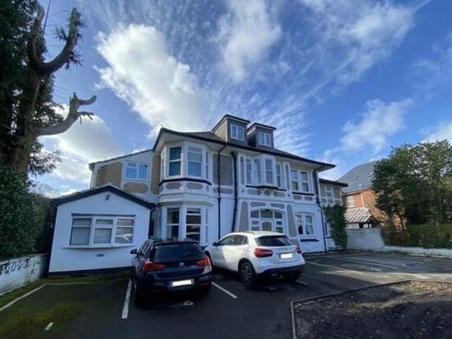Studio Flat For Rent In Charminster