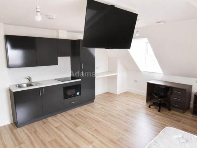 Studio flat for rent in Charndon Close, Reading, RG2