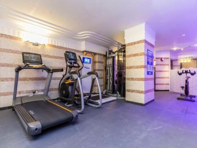 Studio flat for rent in Charterhouse Square, Farringdon, EC1M