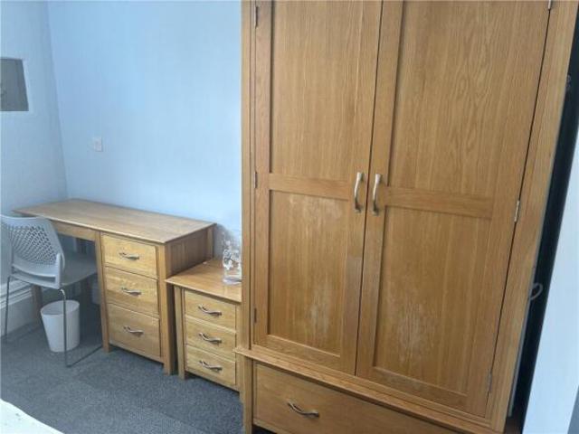 Studio flat for rent in Cheap Street, Bath, Somerset, BA1