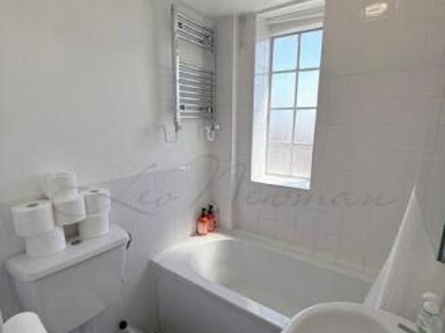 Studio flat for rent in Chelsea Cloisters, Sloane Avenue, SW3