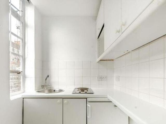 Studio Flat For Rent In Chelsea, London