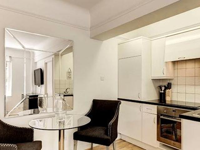 Studio Flat For Rent In Chelsea, London