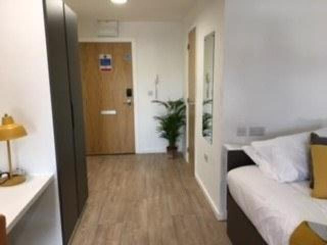 Studio flat for rent in Chester | Student | September, CH1