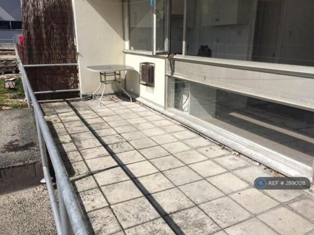 Studio flat for rent in Chichester Road, Southend On Sea, SS1
