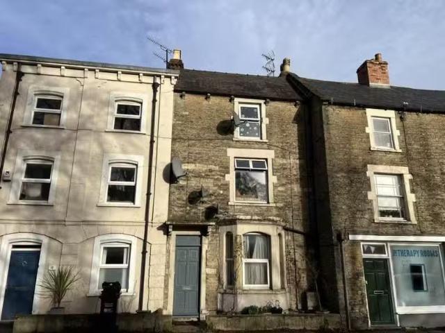 Studio flat for rent in Christchurch Street West, Frome, Somer.