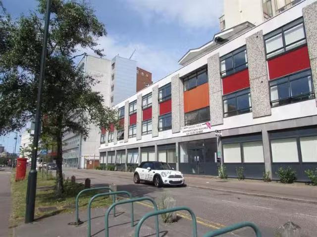 Studio flat for rent in Christchurch Road Studio, BH1