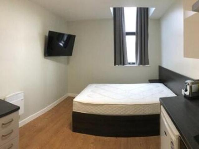 Studio flat for rent in Chronicle House, Chester, CH1
