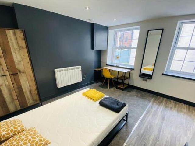 Studio Flat For Rent In City Centre