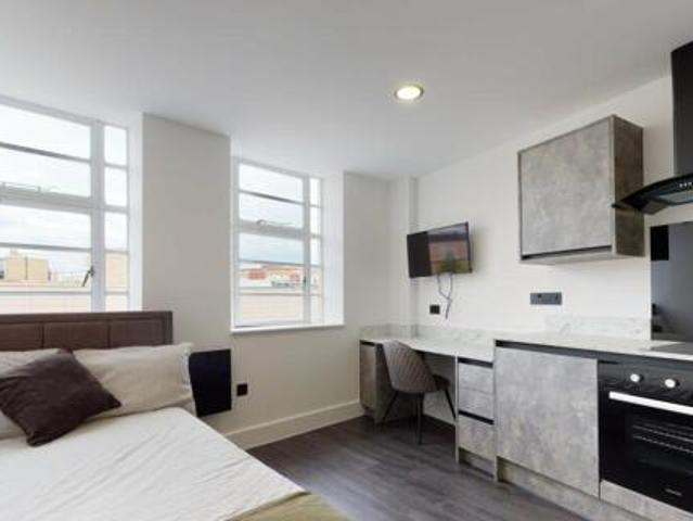 Studio Flat For Rent In City Centre