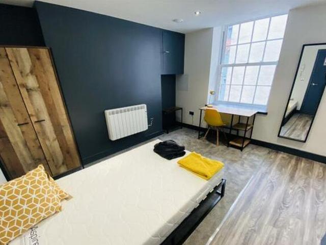Studio Flat For Rent In City Centre