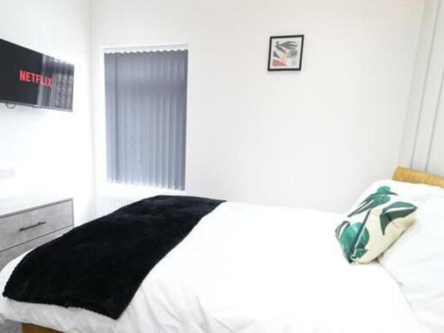 Studio Flat For Rent In City Centre