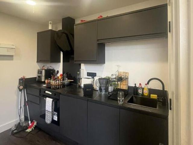 Studio Flat For Rent In City Centre